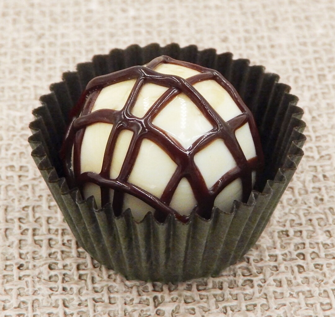 Hulet Glass Bonbon, Collectible Flameworked Glass Chocolate Figurine - Etsy
