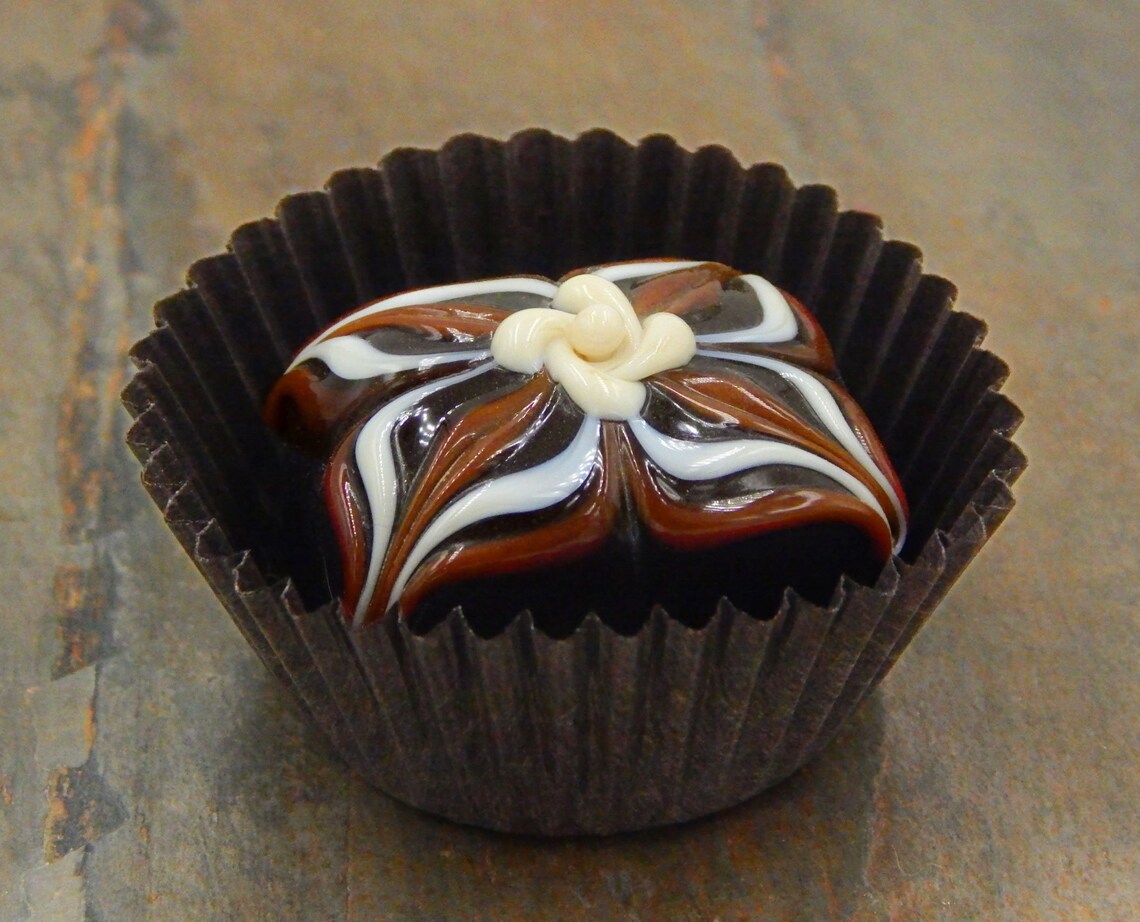 18-058CAV Hand Blown Glass Chocolate, Collectible Art Glass by Hulet ...