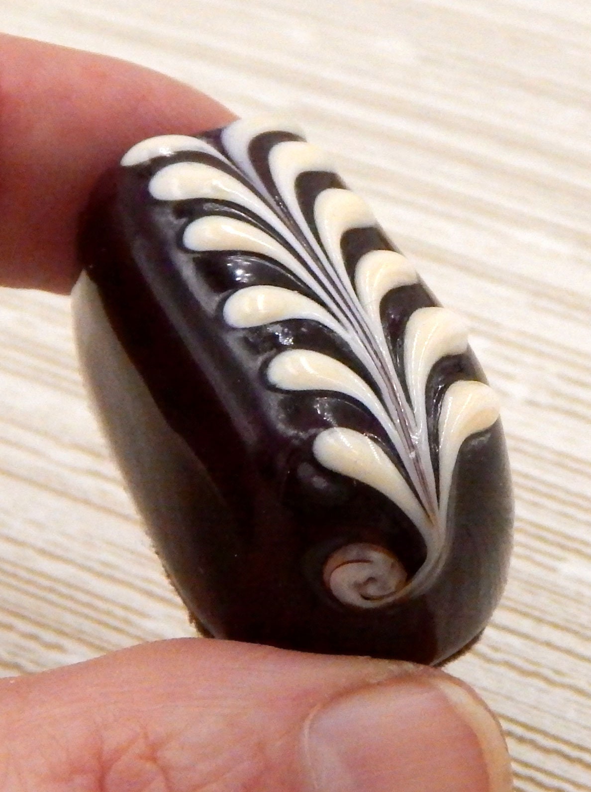 Hulet Glass Chocolate, Collectible Brown Oval With Cream Feather ...