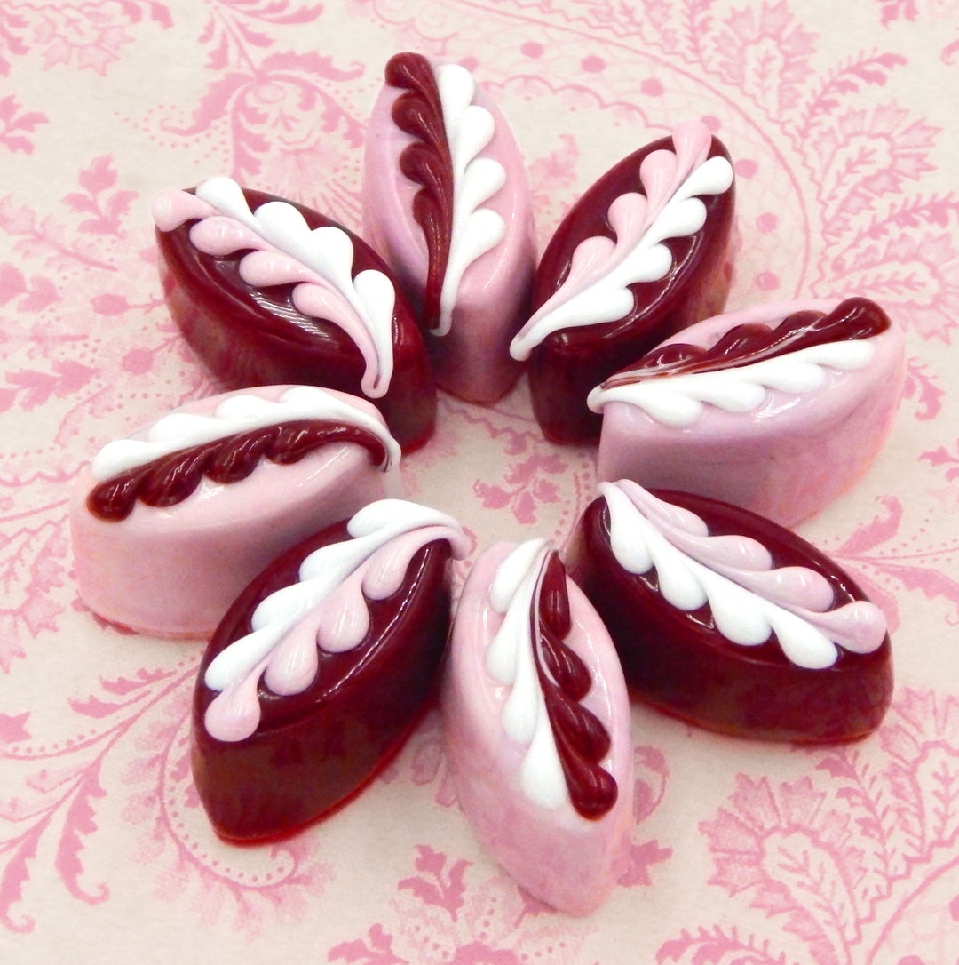 18-049+ Collectible Glass Chocolate by Hulet Glass, 1.5" X .75" X 1 ...