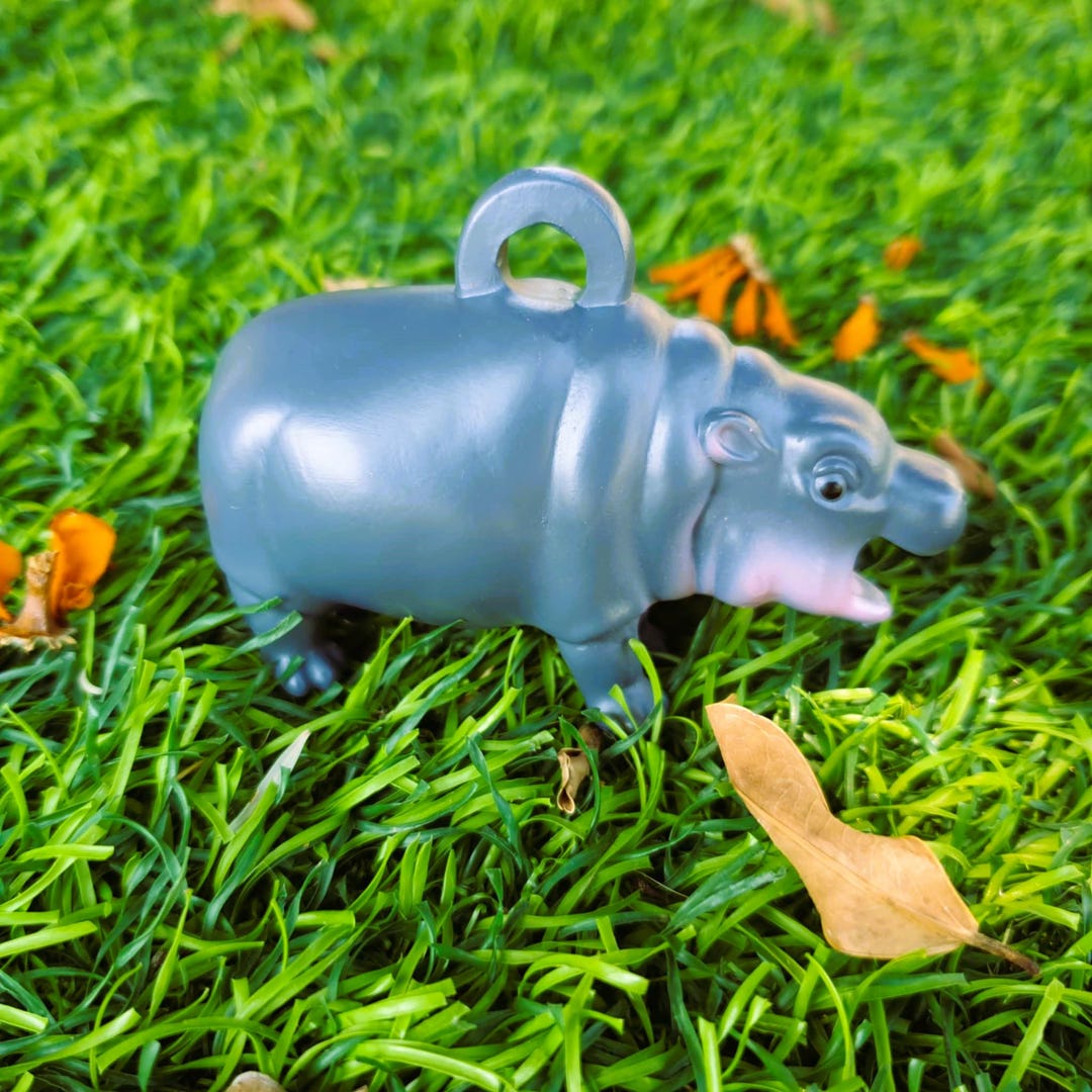 Moo Deng Statue Hanging, Moo Deng Pygmy Hippo Statue, Model, Moo Deng ...
