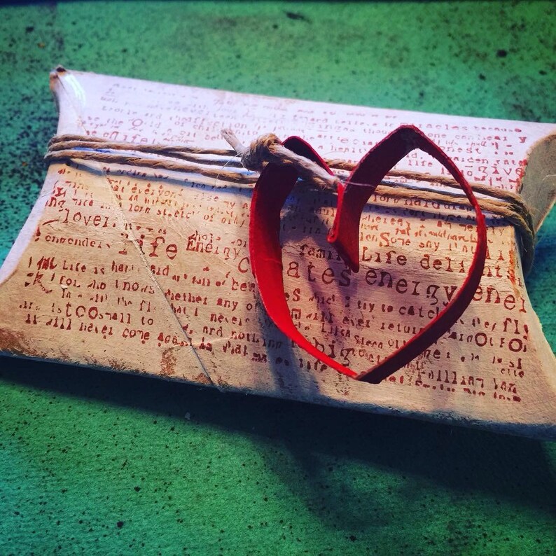 Recycled Toilet Paper Roll Pillow Box With Red Heart Detail - Etsy
