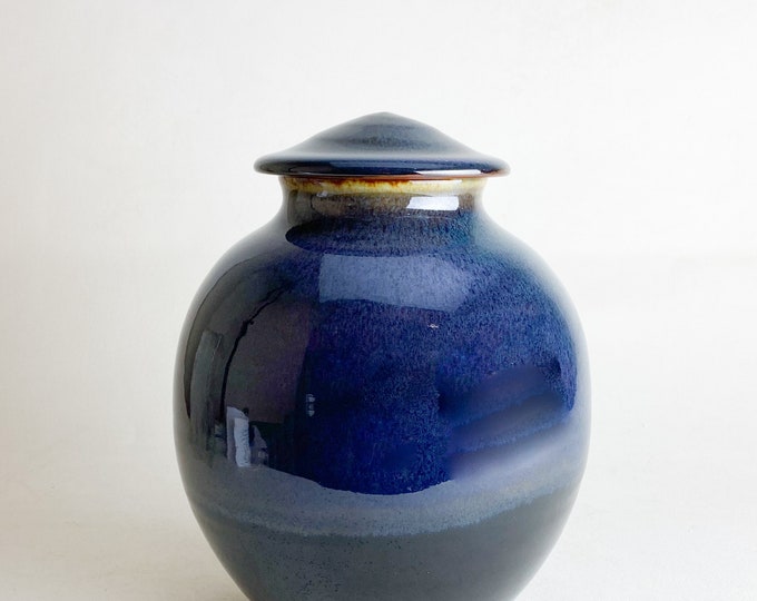 Handmade Pottery Cremation Urn - Medium Size - Holds Approximately 150 ...