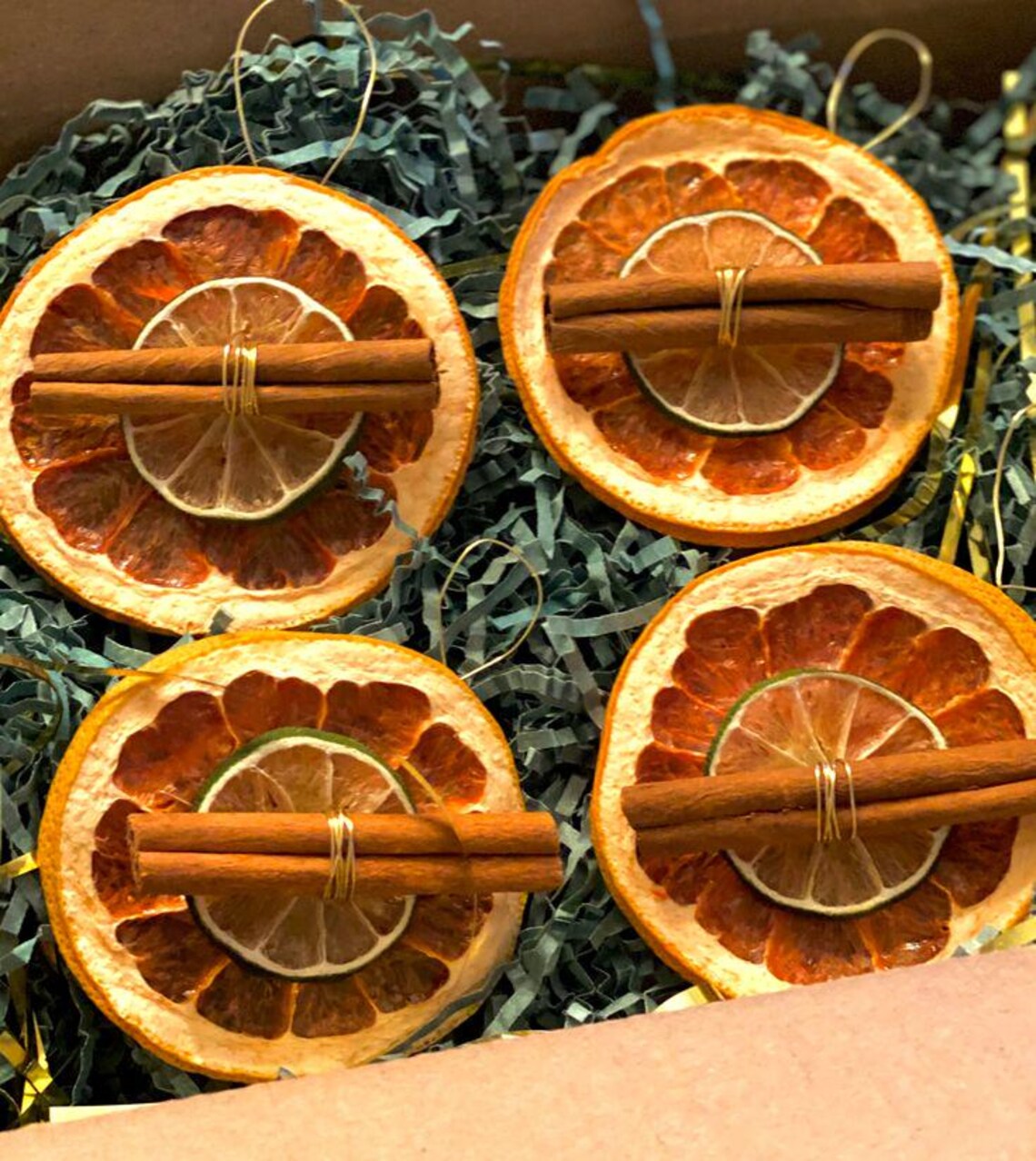 DIY Holiday Craft Kit | Pine Cone Cinnamon & Dried Citrus Ornaments ...