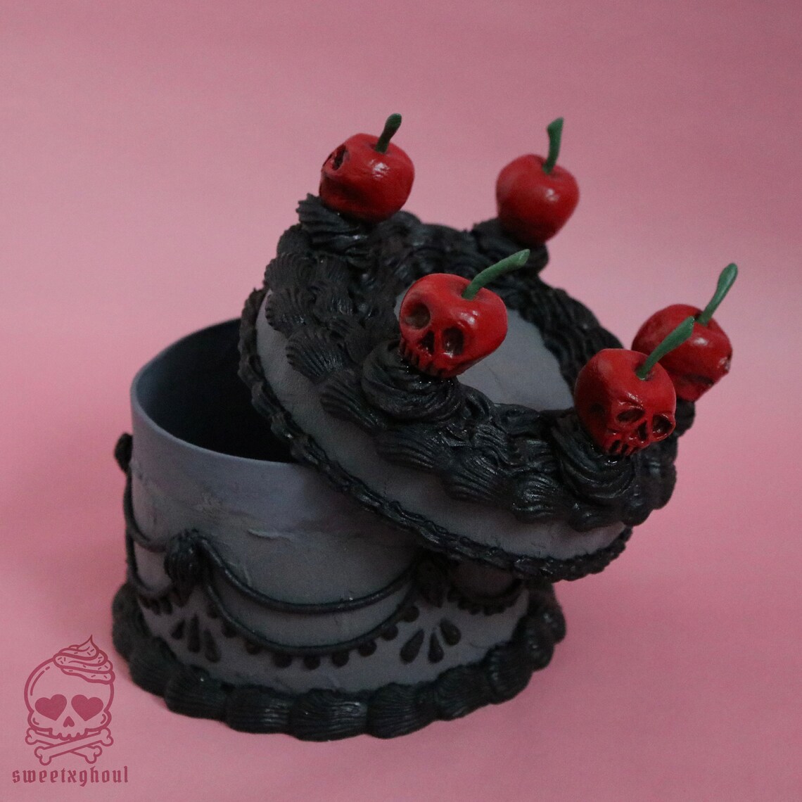 Round Cherry Skull Gothic Fake Cake Box - Etsy
