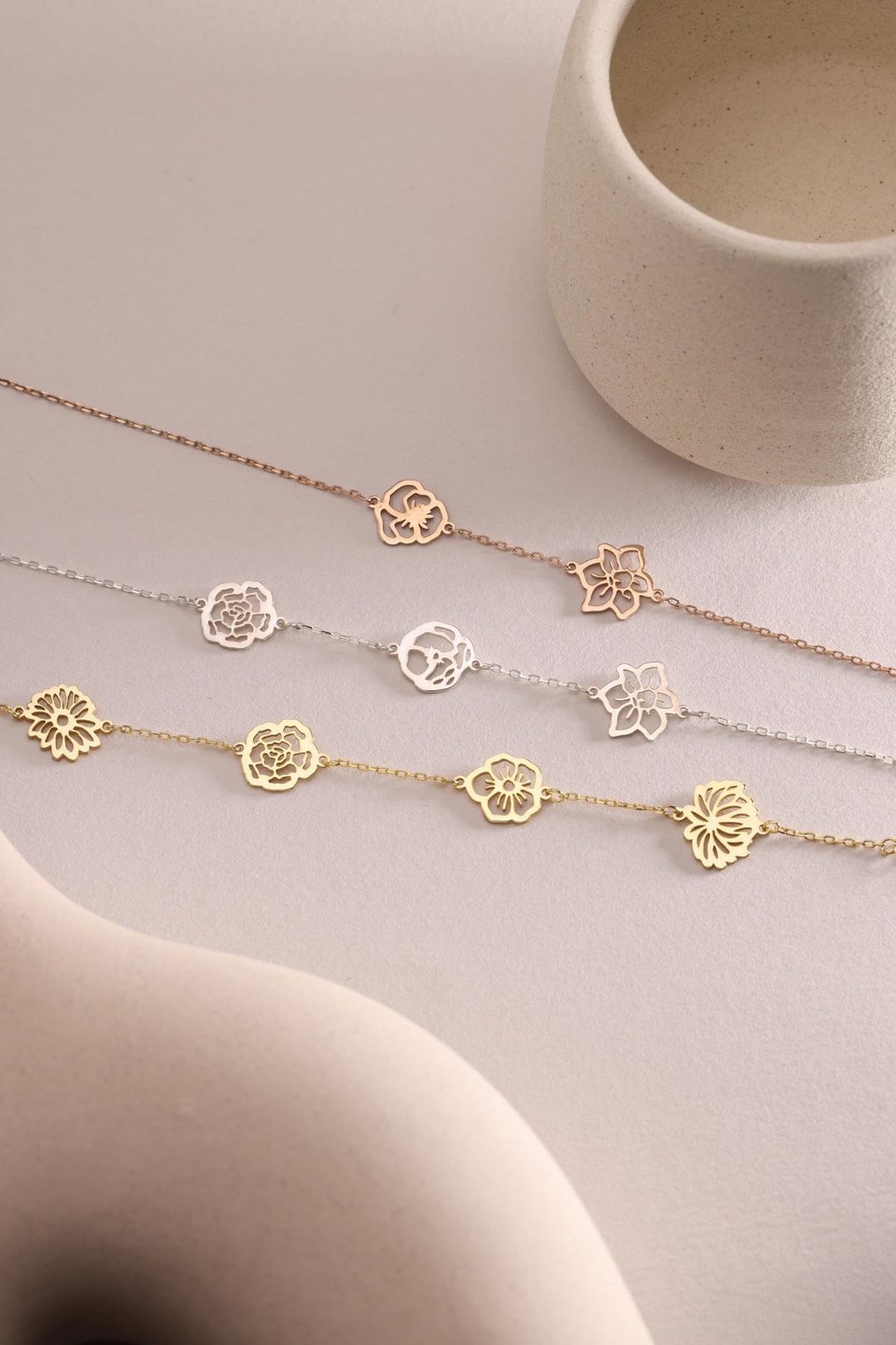 Personalized Birth Flower Bracelet, Birth Flower Family Bracelet ...