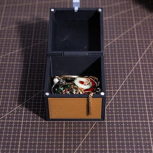 Minecraft Treasure Chest – Decorative Storage Box – High-detail Game ...