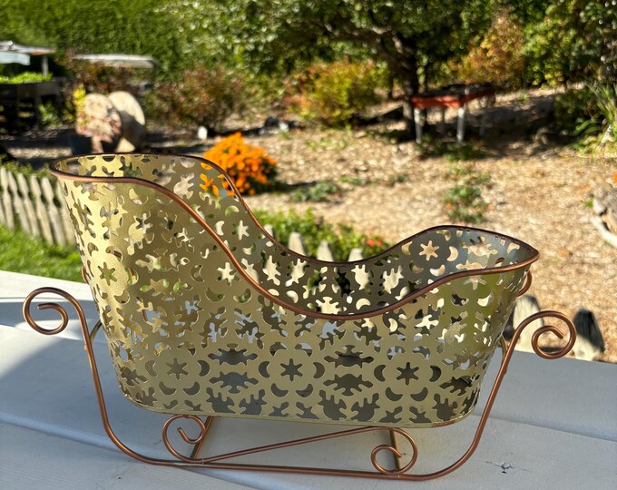 Vintage Santa Sleigh Gold/bronze Frame Small Sleigh-metal Sleigh-flower ...