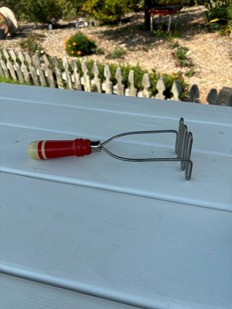 Vintage Potato Masher With a Red and White Wooden Handle - Etsy