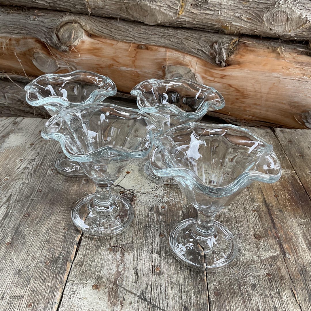 Set of 4 Italian Sundae Glasses Beautiful Unique Wavy Tray Perfect for ...