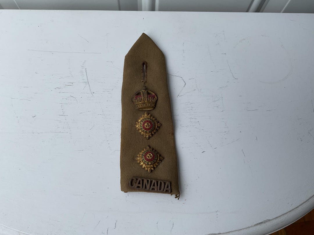 3 Pins, Khaki Epaulette for a Major, Crown of Kings. Canada. - Etsy