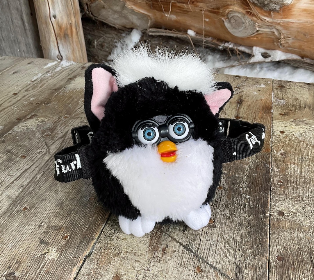 Furby Fanny Pack Bag Vintage 1999 Black and White Skunk Adjustable ...
