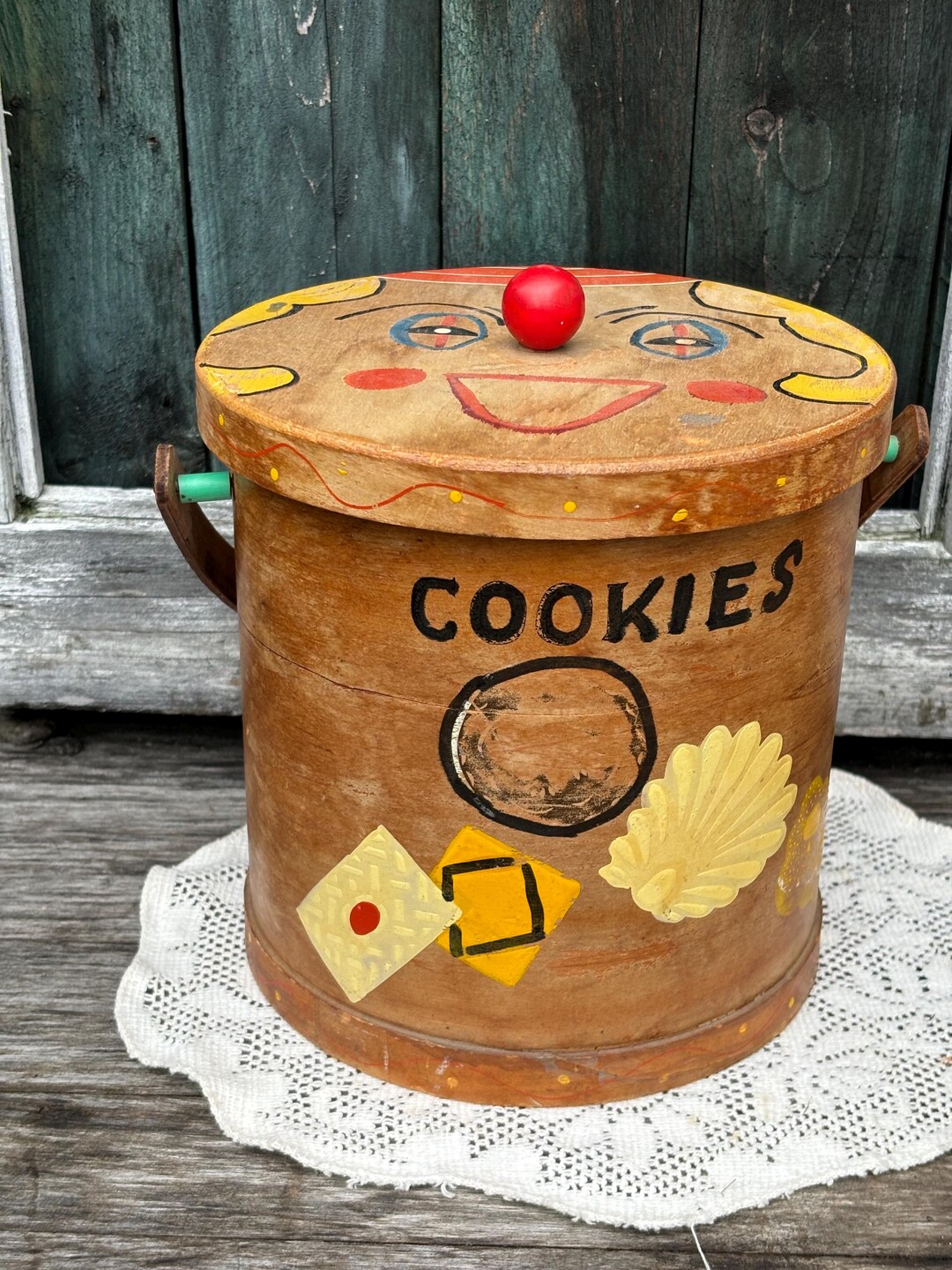 Vintage Rustic Hand Painted Round Wood Cookie Jar/bucket. Clown Cookie ...