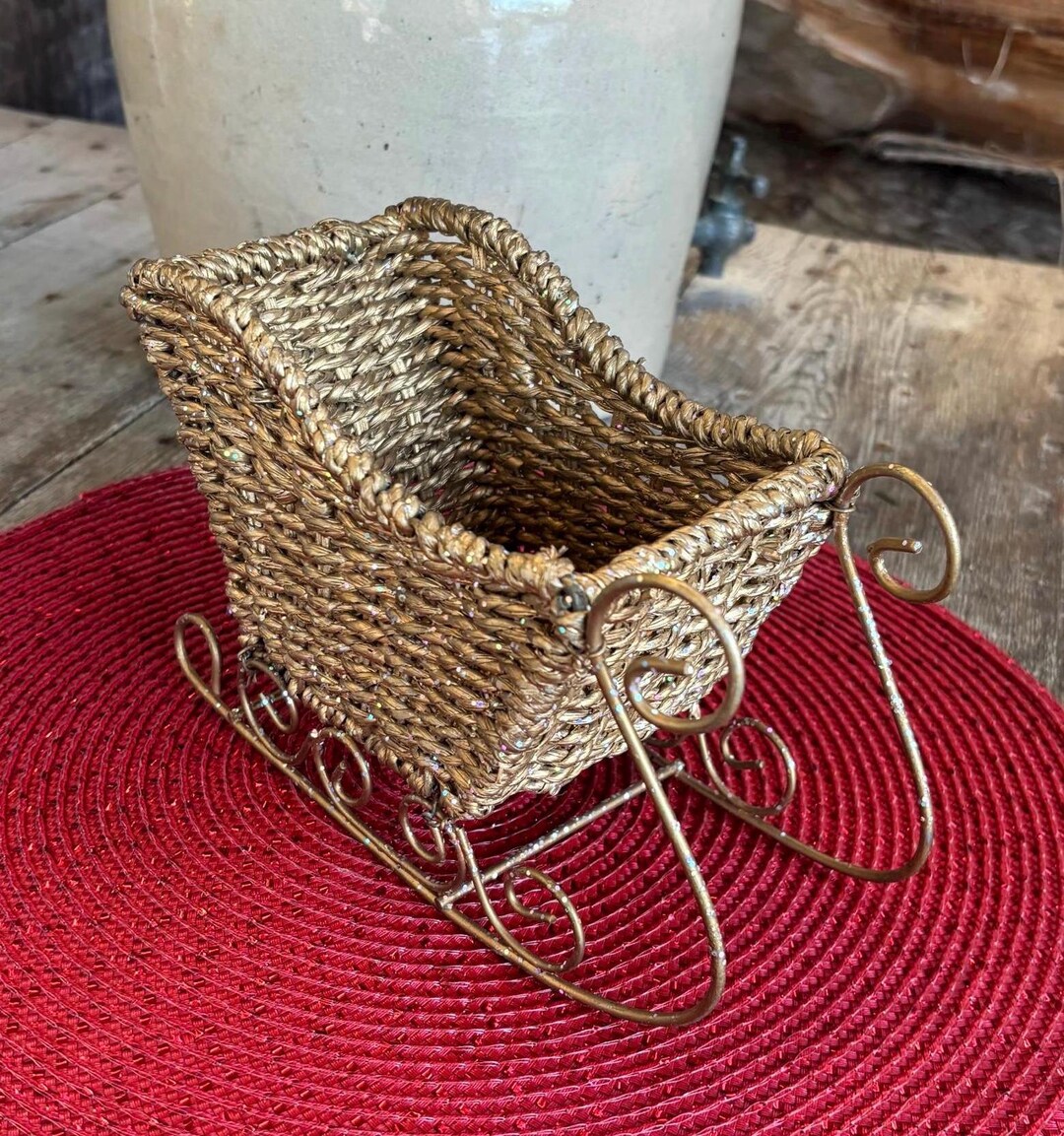 Wicker Sleigh Basket, Vintage Sleigh Basket, Sleigh Centerpiece. - Etsy