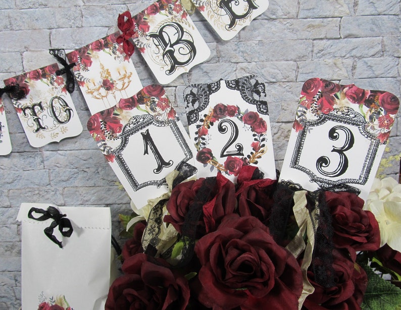 Gothic Roses Wedding Decorations Banner Garland Bunting - Etsy Italia