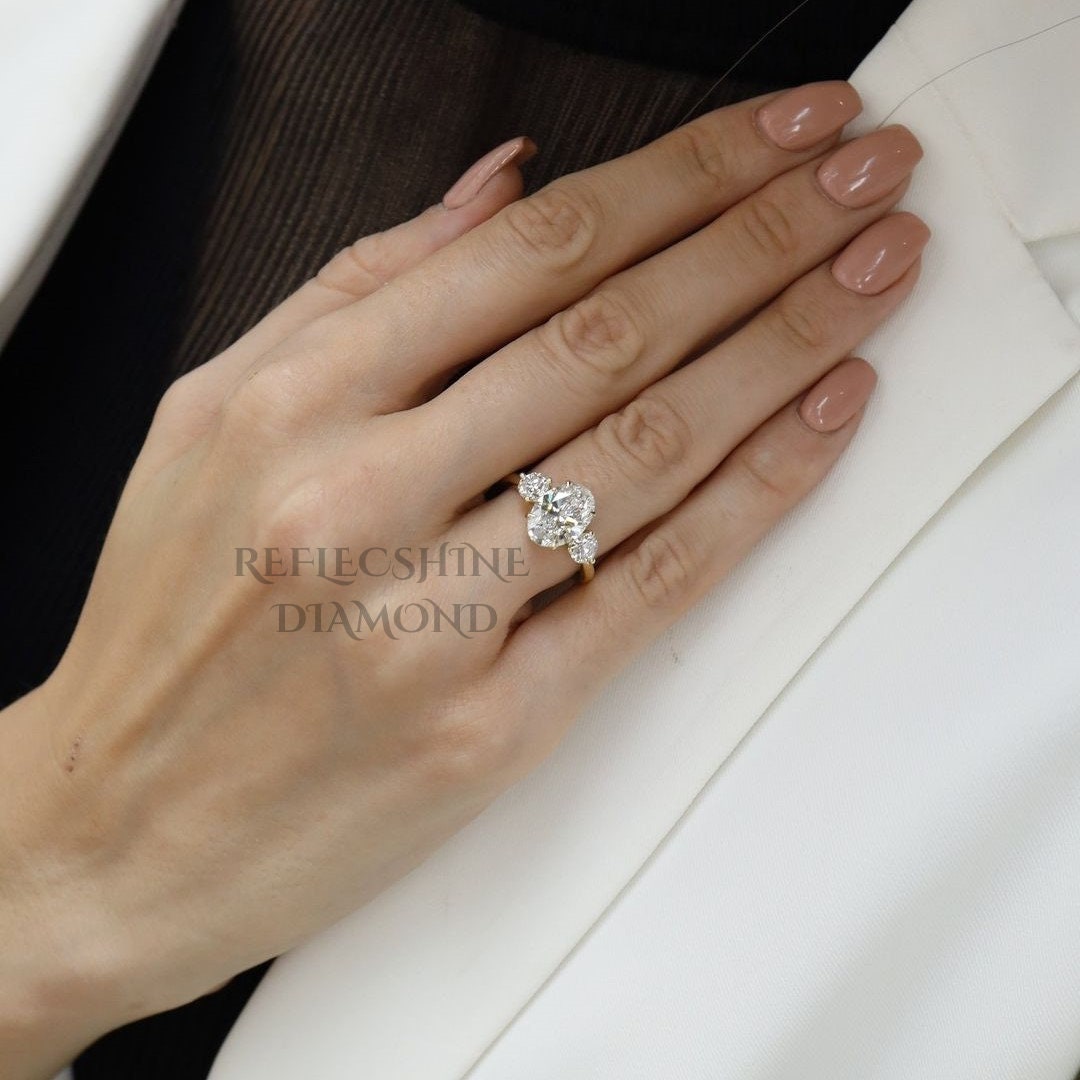 3 Carat F/VS1 Oval Cut Three Stone Lab Grown Diamond Engagement Ring ...