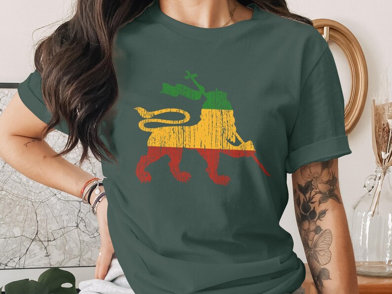 Lion of Judah T-shirt Unisex Tee Ethiopian Rastafari Reggae Symbol ...