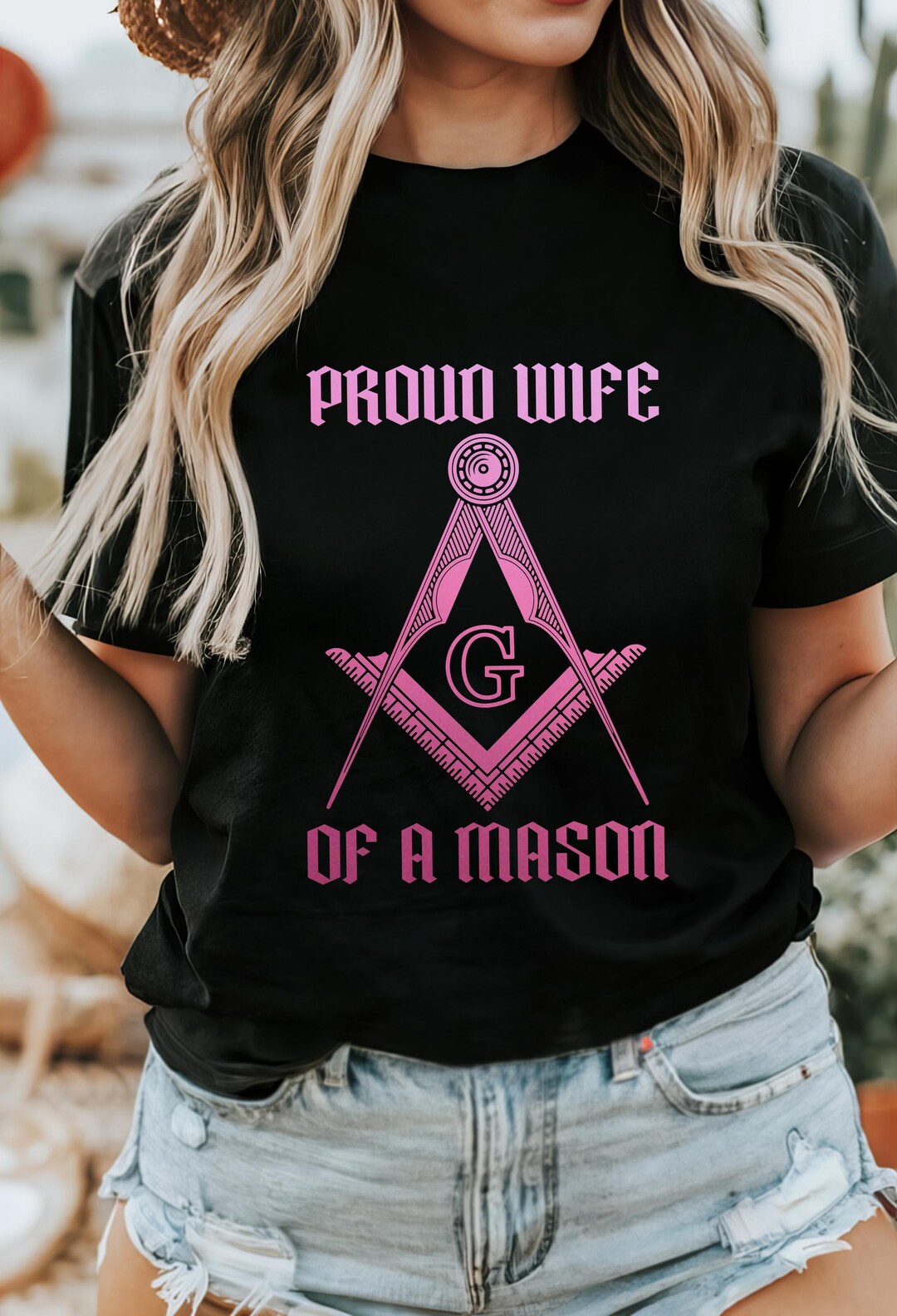 Mason Wife Masonic Shirt Proud Wife of A Mason Square & Compass Symbol ...