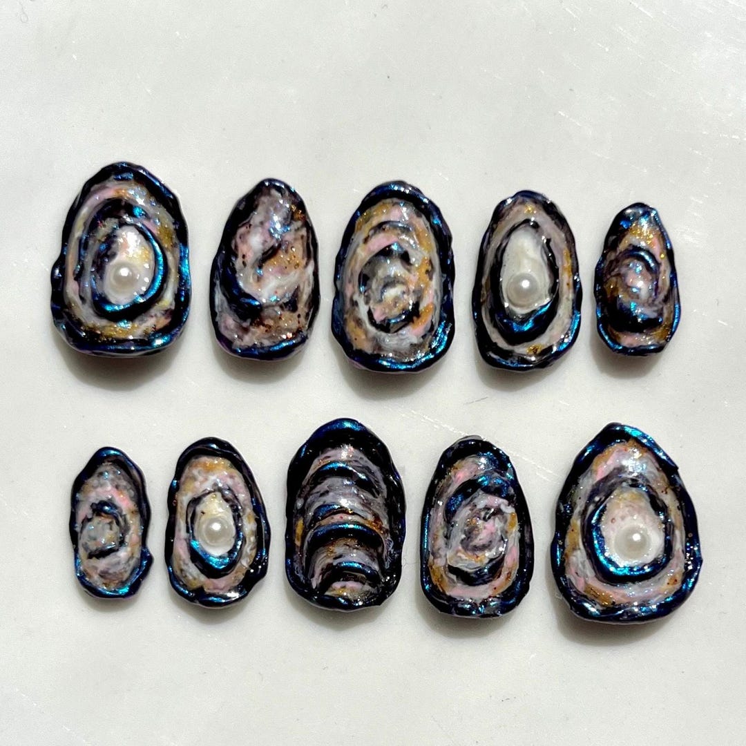 Oyster Shell Press on Nails - Etsy