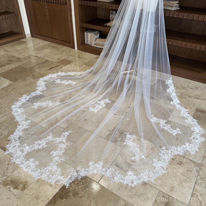 Cathedral Wedding Veil With Arch Floral Lace, Long Soft Tulle Bridal ...