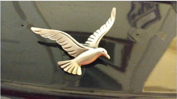 1970s-era Beau Sterling silver seagull brooch - Gem