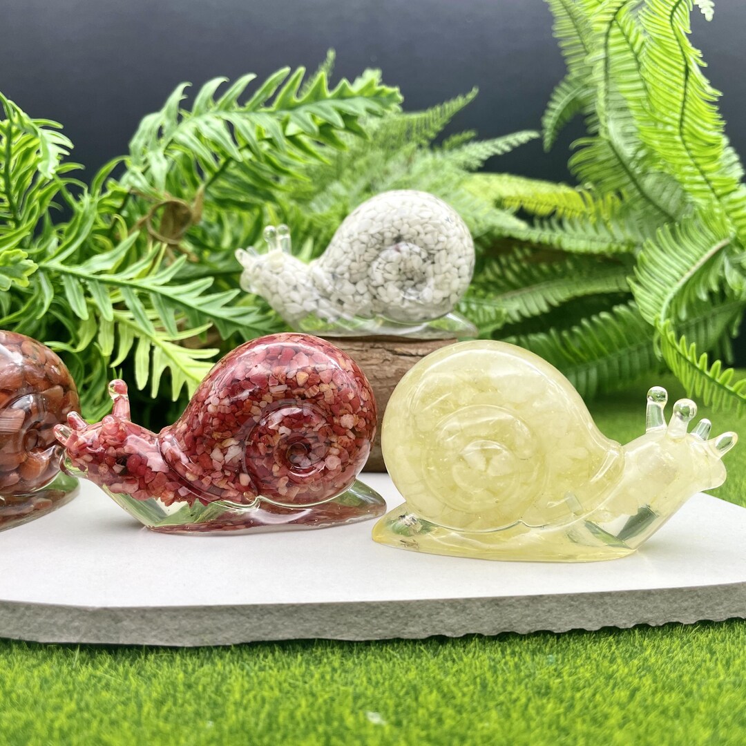 2.7 Natural Crystal Resin Snail Statues, Gems Resin Snails Figurines ...
