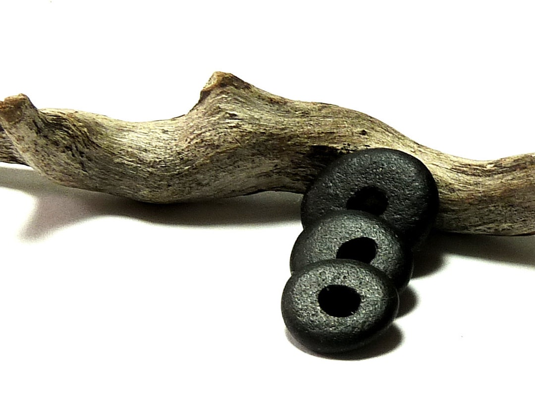Black Beach Pebble FLAT TIRE Rocks Center Drilled Jewelry Pebbles Stone ...