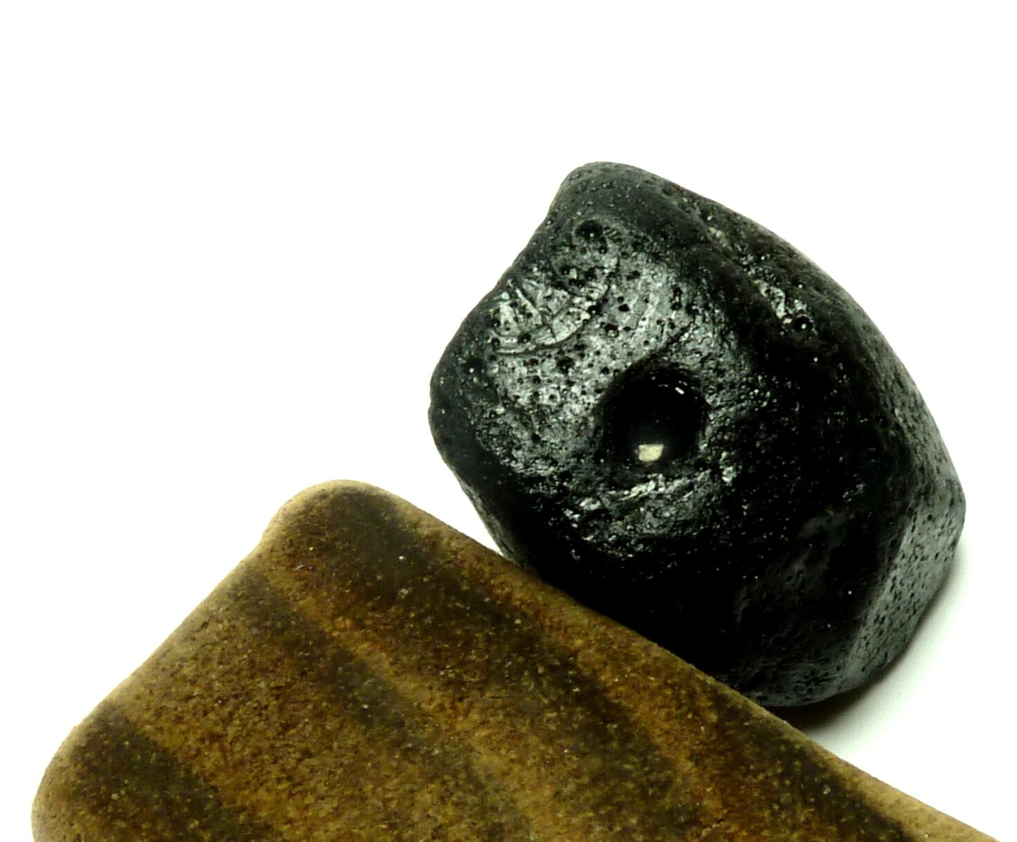BLACK PINE Genuine Leland Slag Stone Glass Rock RARE Black Beach Stone ...