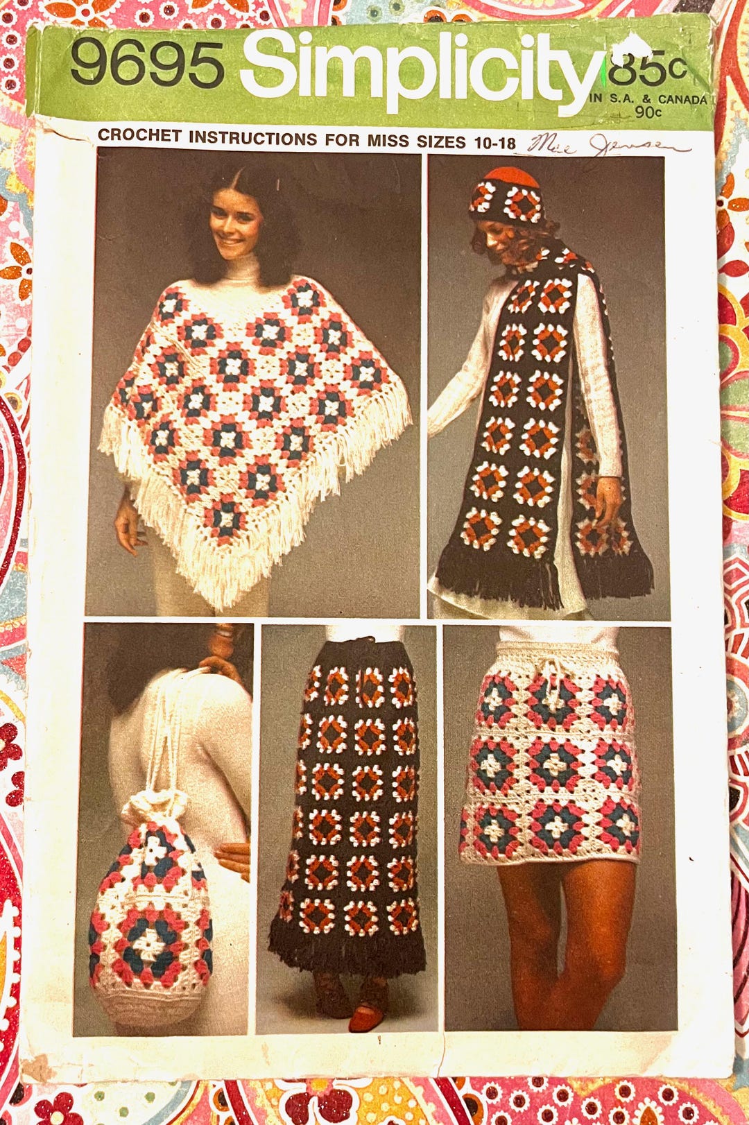 Vintage 1970's Granny Square Crochet Pattern for Women's Poncho, Scarf ...