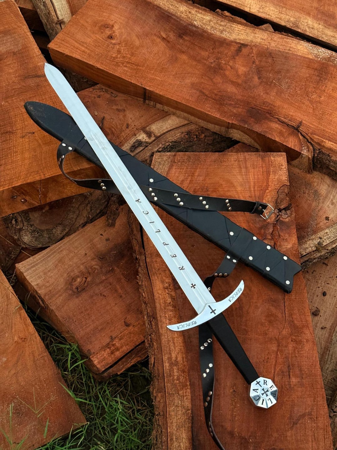 Templar Knight Sword Replica: Medieval Crusader Collectible - Cosplay ...