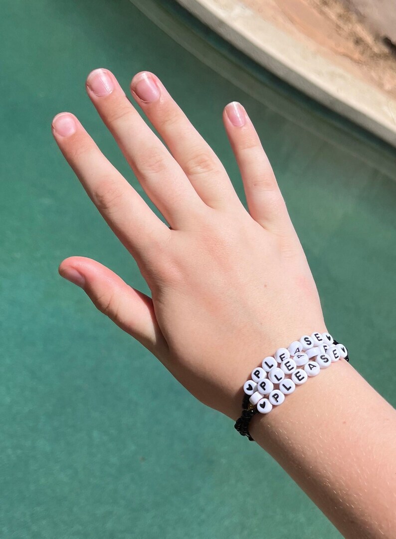 Sabrina Carpenter Please Please Please 3 Strand Seed Bead Friendship ...