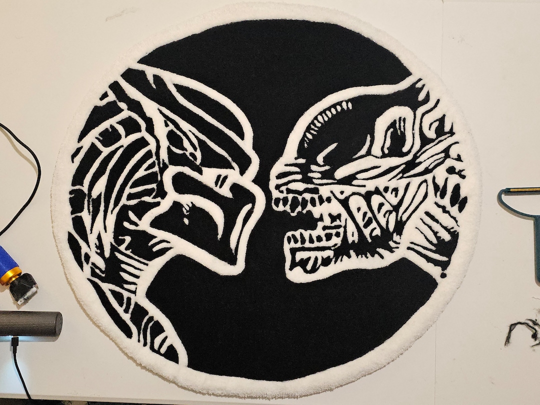 Alien Vs Predator AVP Handmade Tufted Rug - Etsy