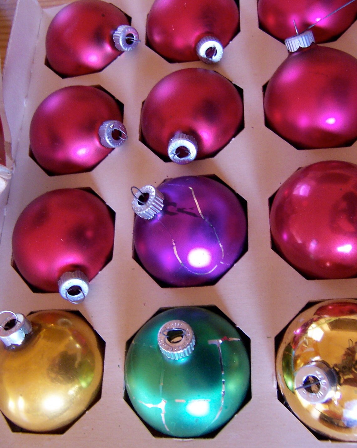 Bulbs / 12 Misc. Shiny Brite Vintage Ornaments - Etsy