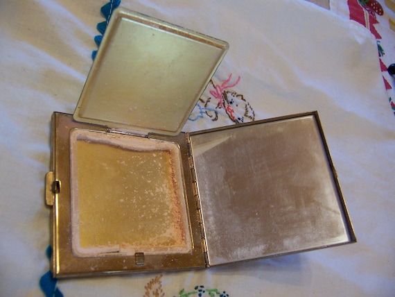 Compact / powder compact | Etsy