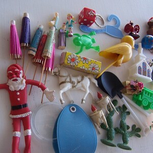 Novelty / 25 Fun Vintage Novelty Toy Assortment - Etsy