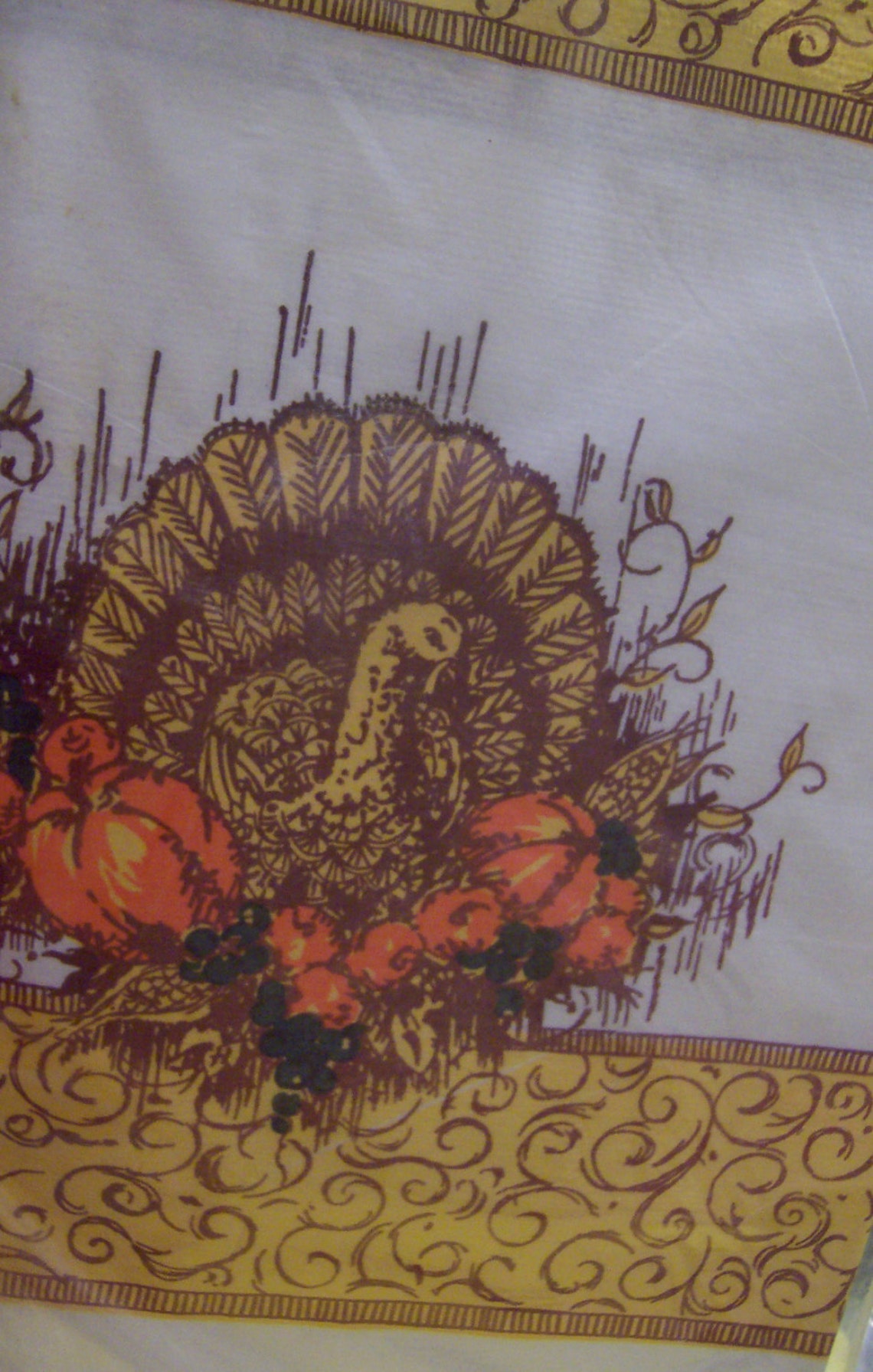 Table Cover / Turkey Lurkey Paper - Etsy