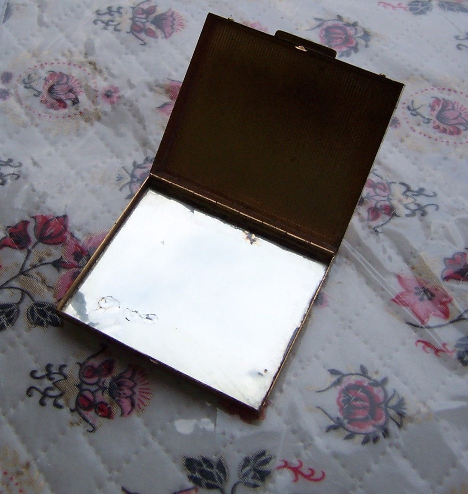 Compact / Vintage Compact Metal Box - Etsy