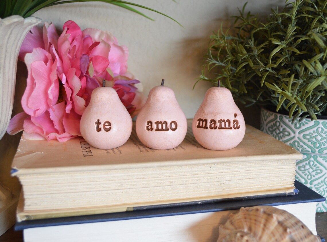 Mom Gift in Spanish / Te Amo Mama / Mother's Day Gift for - Etsy