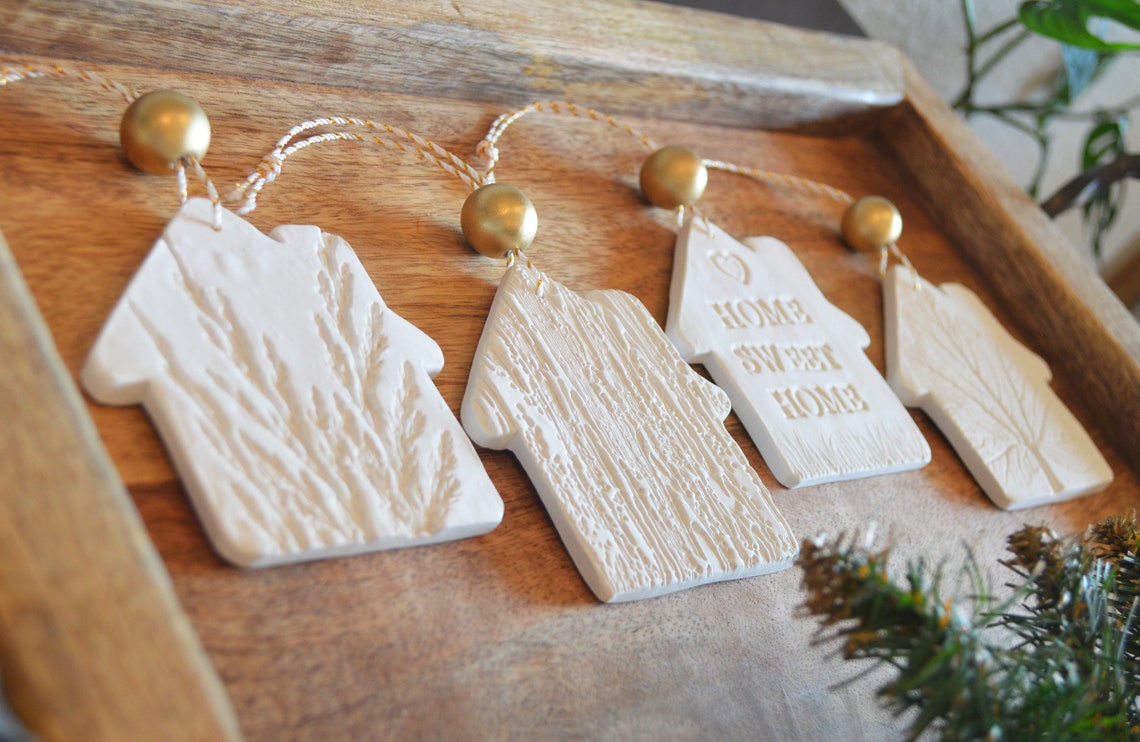 4 house shaped Christmas ornaments / Present package tie on | Etsy