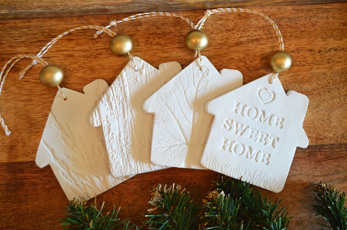 4 house shaped Christmas ornaments / Present package tie on | Etsy