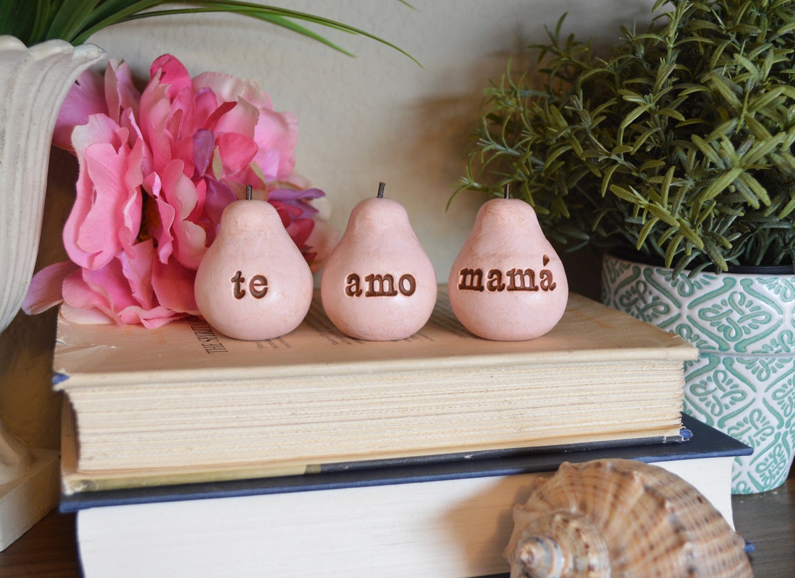 Mom Gift in Spanish / Te Amo Mama / Mother's Day Gift for - Etsy