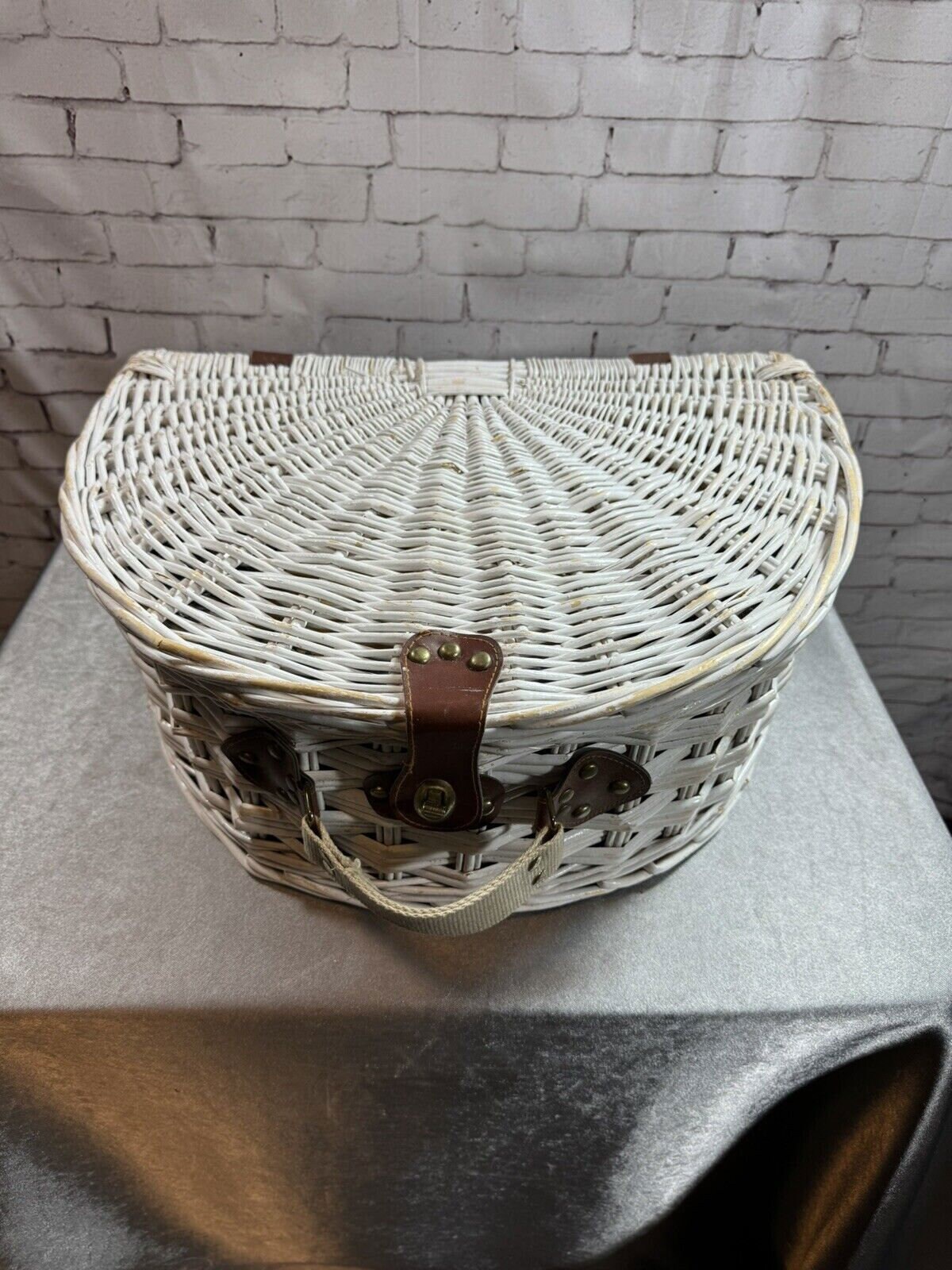 Handwoven English Style Picnic Outdoor Leisure Basket Set for Two TNO ...