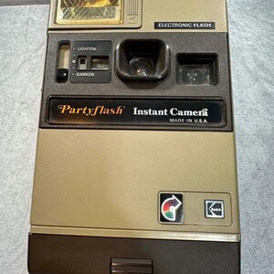 Vintage 1980s Kodak Party Time Instant Camera Made in USA TNO - Etsy