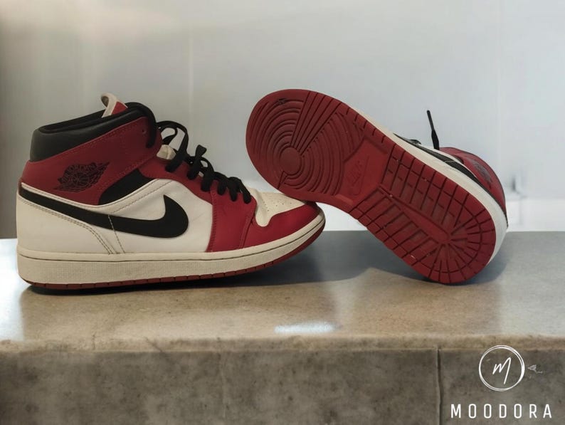Nike Air Jordan 1 Mid Chicago, Red/white, Size EUR 42 - Etsy