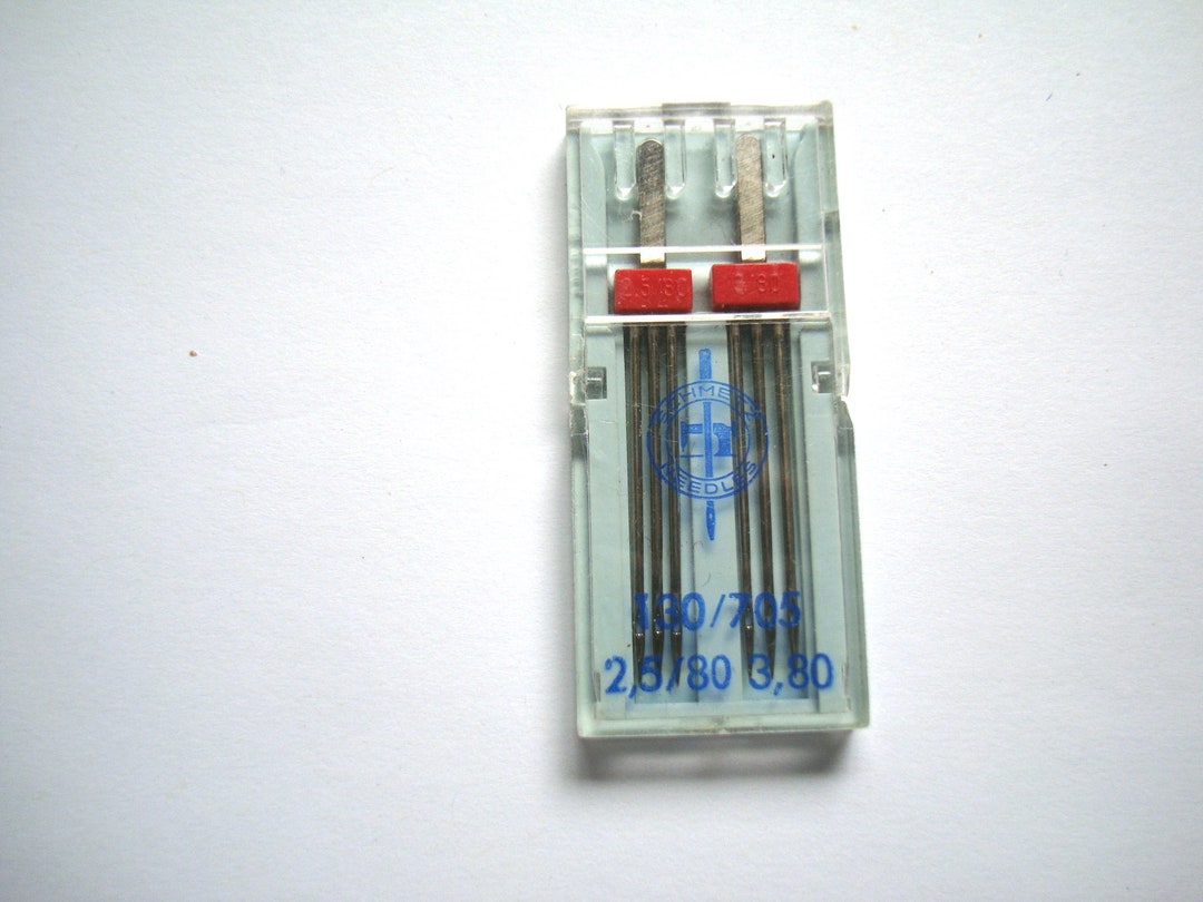 Pack of 2 Schmetz TRIPLE Needles Sizes 2,5/80 and 3/80 Type 130/705 ...