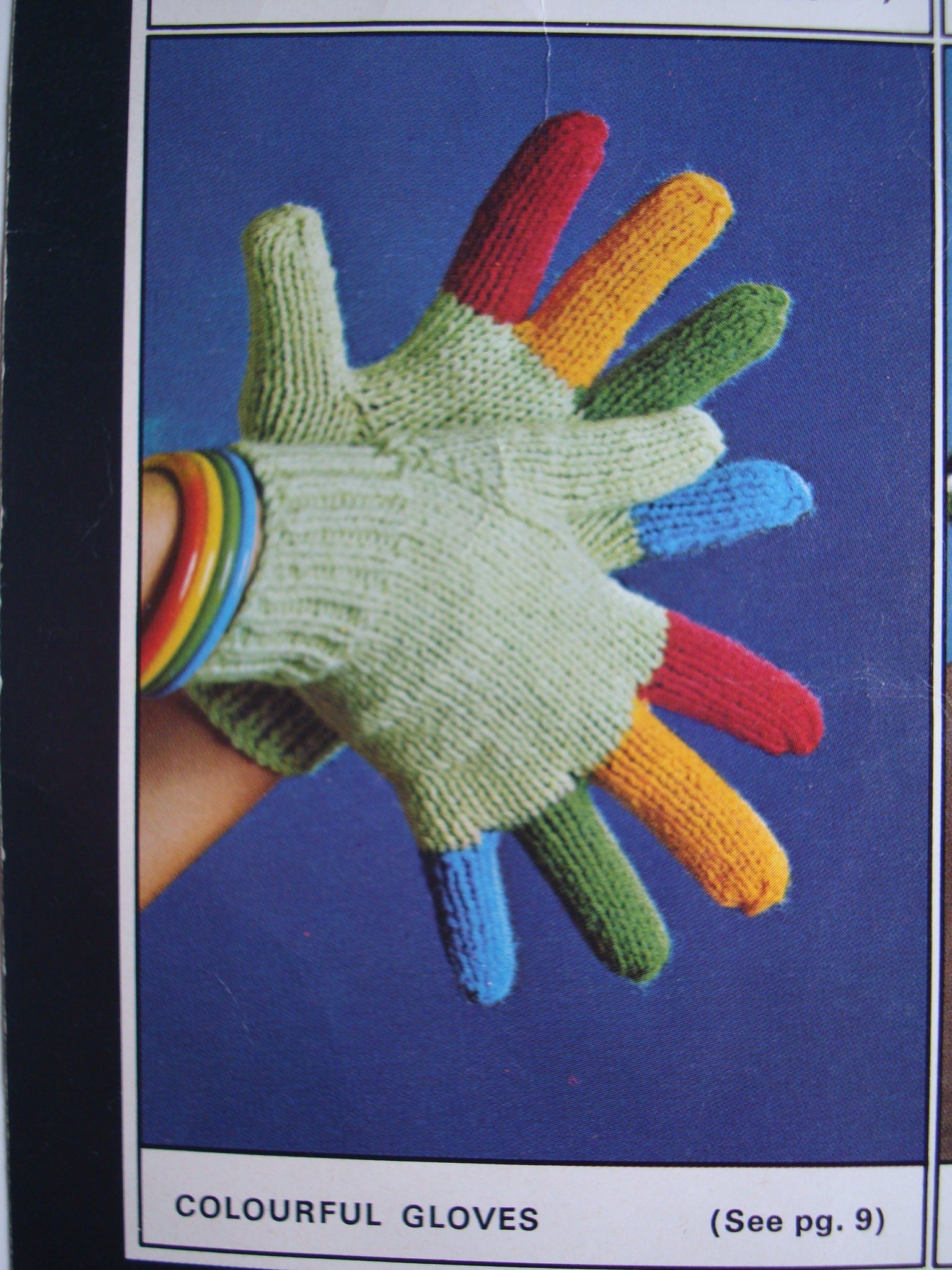 Gloves and Mitts Patterns Booklet Patons Beehive 406 Knit and Crochet ...