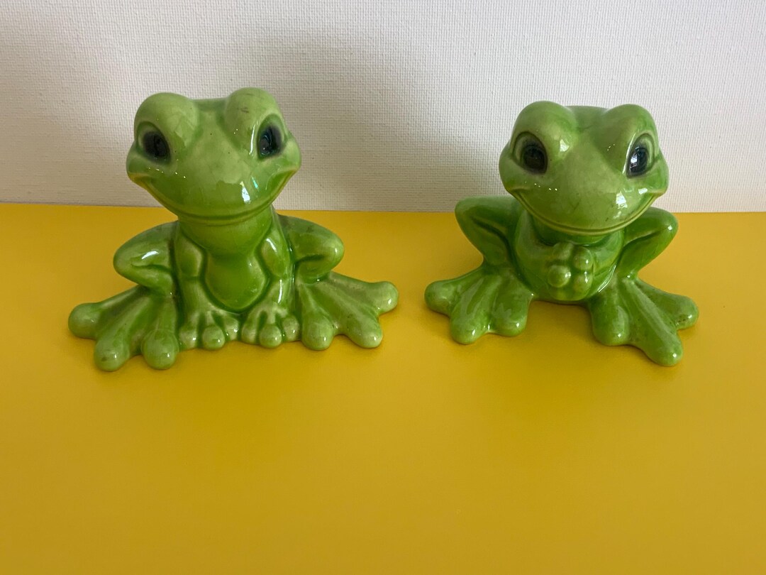 Pair of Vintage Goebel Frog Figurines Made in West Germany Toads Spring ...