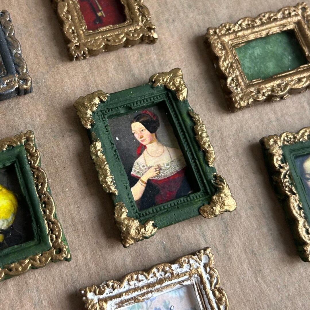 Mini Plaster Frame & Print, Vintage Dollhouse Art (3x4, 4x5cm) Woman ...