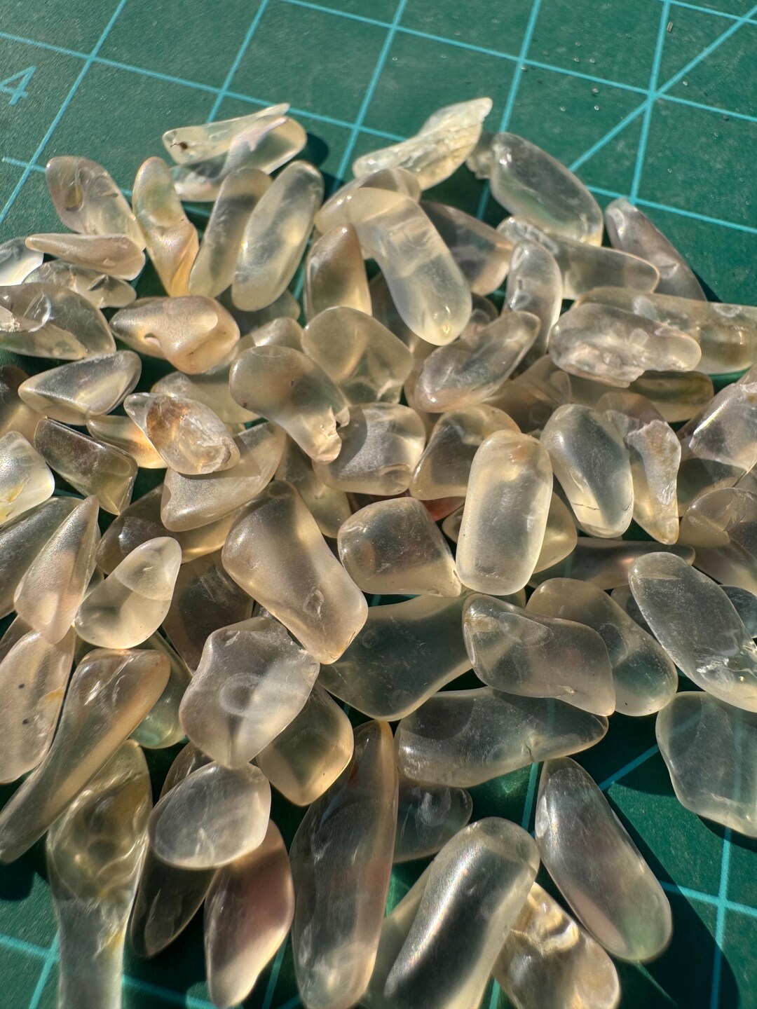 30 Gram Random Pour - Tumbled Oregon Sunstone – Medium Size Natural ...