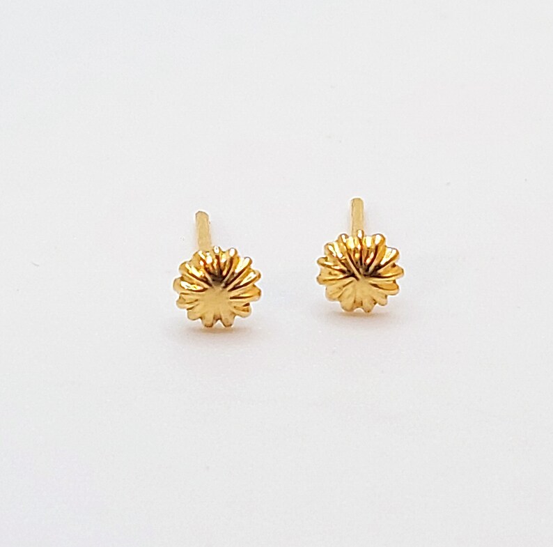 24k Solid Gold Flower - Etsy